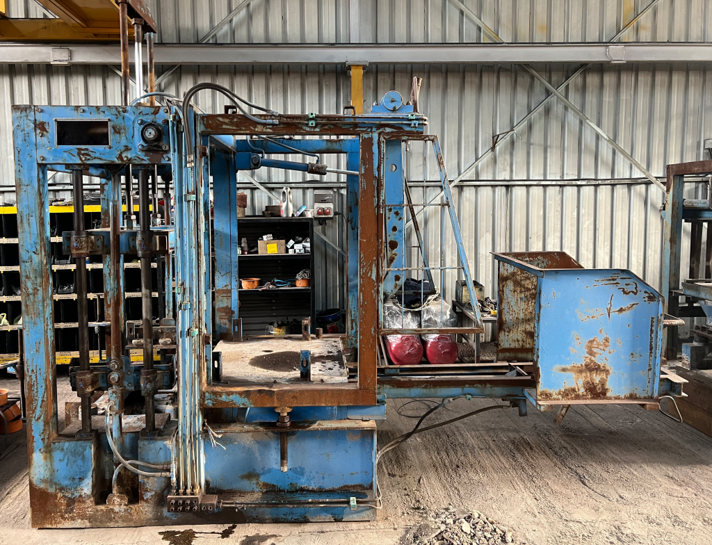 VM-0400 3’lü Briket Makinesi - Variant Machine